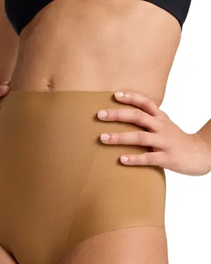 Commando Zone Smoothing Brief - Caramel