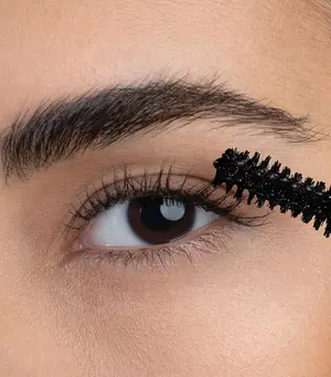 Carolina Herrera Fabulous Eyes Smudgeproof Mascara