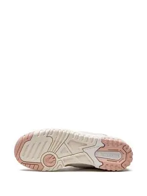 NEW BALANCE 550 Sneakers - White