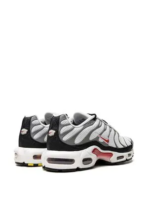 Nike Air Max Plus Sneakers