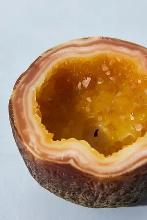 AMETHYST & AMBER CANDLES Crystal Geode Candle