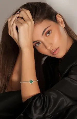 MINDI MOND Clarity Cube Emerald & Diamond Bracelet