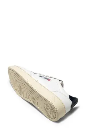 AUTRY Medalist Low Sneakers - White/space