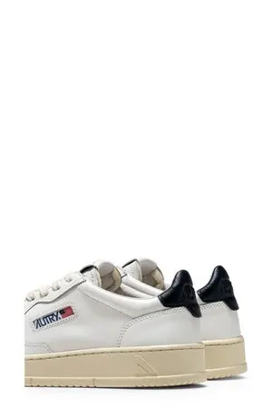 AUTRY Medalist Low Sneakers - White/space