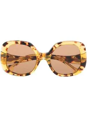 Gucci Logo-plaque Oversized Sunglasses - Yellow