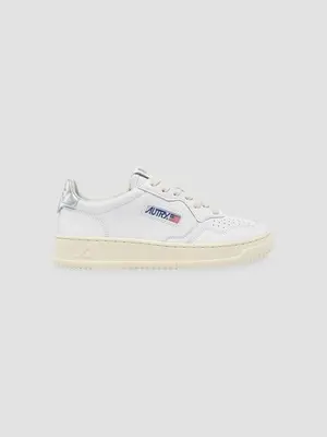 AUTRY Medalist Leather Low-top Sneakers - White Silver