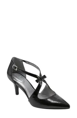 Bandolino Zeffer Kitten Heel Pump - Black Embossed