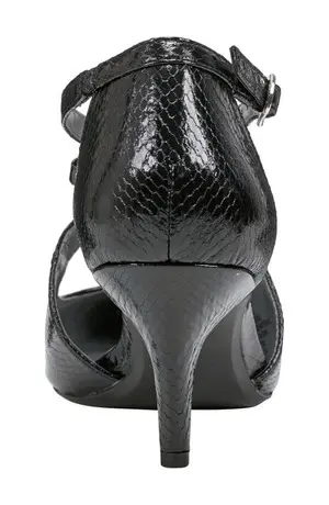 Bandolino Zeffer Kitten Heel Pump - Black Embossed