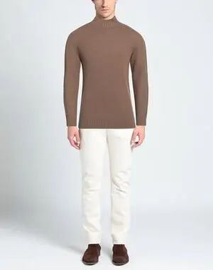 BROOKSFIELD Jacquard-knit Turtleneck - Beige