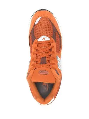 NEW BALANCE 2002r Low-top Sneakers - Orange