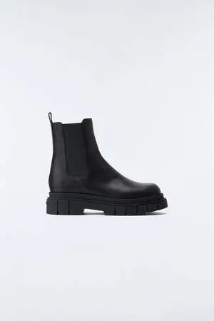 Mackage Ankle-high Leather Chelsea Boots - Coffee