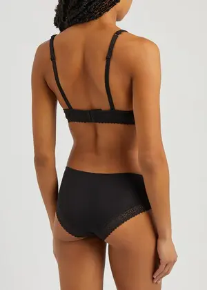 Simone Perele Eugenie Ribbed Underwired Plunge Bra - Black