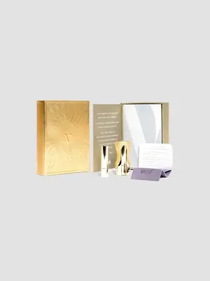 VALDE BEAUTY Soar Storybook Armor Curiosity 2-piece Lipstick & Case Set - Subversion