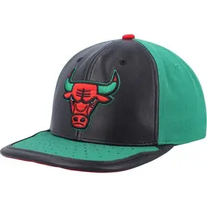 Mitchell & Ness Chicago Bulls Day One Snapback Hat - Black