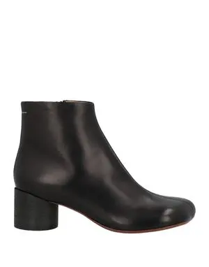 MAISON MARGIELA Ankle Boots In Leather Black