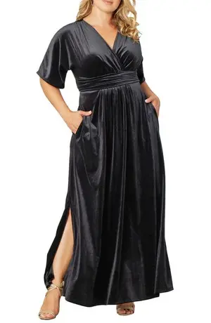 KIYONNA Verona Velvet Gown - Onyx
