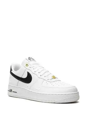 Nike Air Force 1 '07 Lv8 Sneakers - White