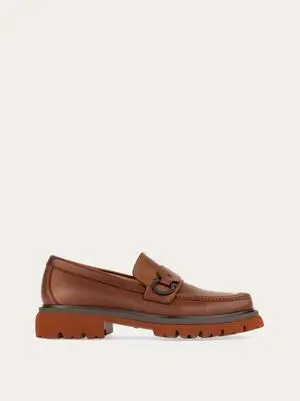 FERRAGAMO Moccasin With Gancini Ornament - Brown