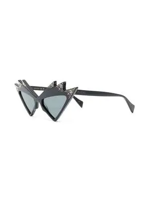 Gucci Flared Cat-eye Sunglasses