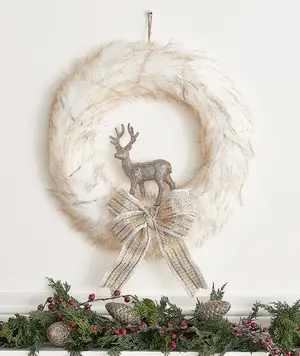 HOME REFLECTIONS Woodland Faux Fur Wreath - One-color