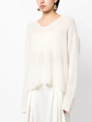 Goen.j V-neck Knitted Sweater - White