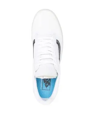 VANS Low-top Lace-up Sneakers