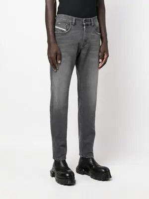 DIESEL® 2019 D-strukt 09e75 Slim-cut Jeans