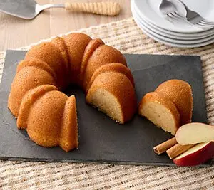 DOCKSIDE MARKET 24oz. Seasonal Flavor Bundt Cake - One-color