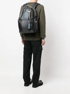 PIQUADRO Debossed-logo Detail Backpack - Black