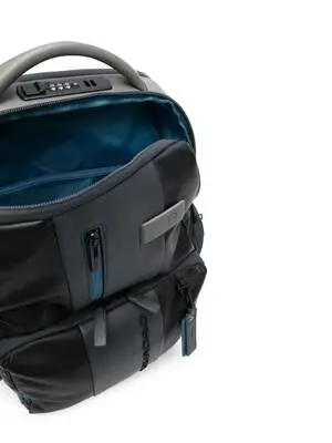 PIQUADRO Debossed-logo Detail Backpack - Black