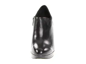 Vince Camuto Elvin Booties