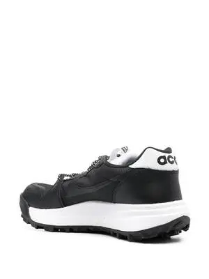 Nike Low-top Sneakers