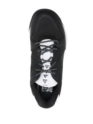Nike Low-top Sneakers