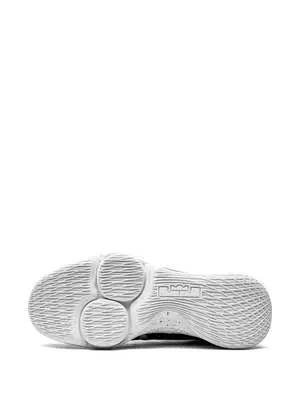 Nike Lebron Witness V Sneakers