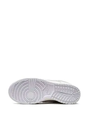 Nike Dunk Low Metallic Sneakers - Silver