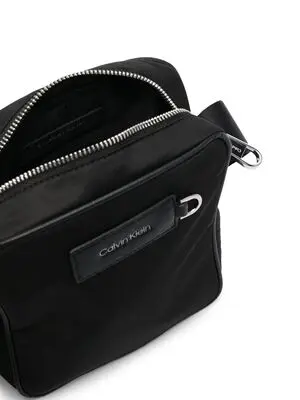 Calvin Klein Logo-patch Messenger Bag