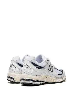 NEW BALANCE 2002r Sneakers - White