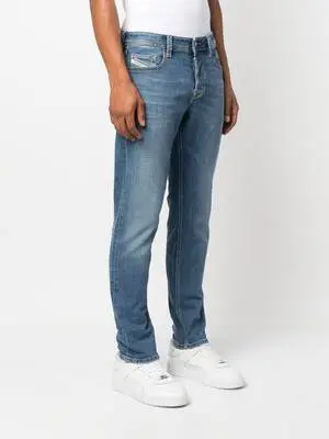 DIESEL® Larkee-beex Tapered Jeans - Blue
