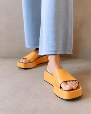 SVEGAN Janice Spicy Orange Sandals - Orange