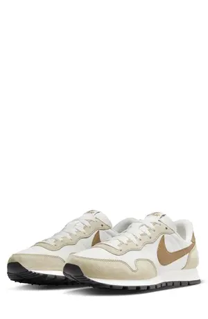 Nike Air Pegasus 83 Premium Sneaker - Phantom/ Ale Brown/ Limestone