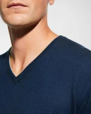 Neiman Marcus Extra Lightweight Wool-cashmere V-neck Sweater - Navy