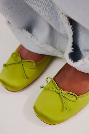 Jeffrey Campbell Aurora Ballet Flats Lime Satin