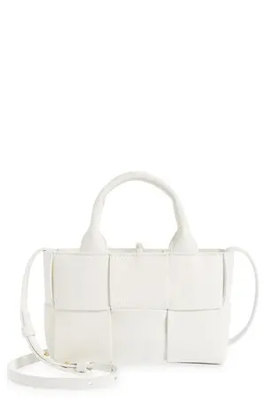 Bottega Veneta Bottega Veneta Intrecciato Leather Tote One-color