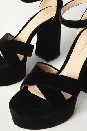 GIANVITO ROSSI Sheridan 110 Velvet Platform Sandals