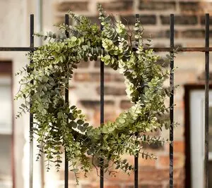 MELROSE Eucalyptus Leaf Wreath With Twig Accent S 29'd