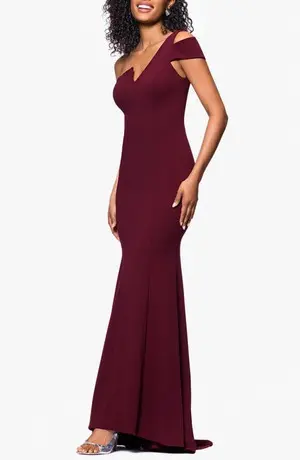 Betsy & Adam One-shoulder Scuba Crepe Gown - Burgundy