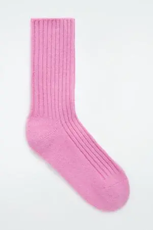 Cos Ribbed Cashmere Socks Pink