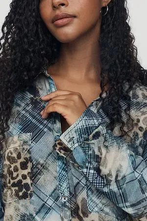 PILCRO Romy Relaxed Buttondown Shirt With Draping And Pockets