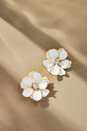 THE PINK REEF Handpainted Earrings White