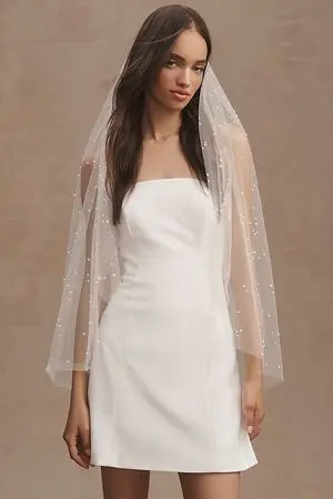 A.B. ELLIE Roesia Pearl Fingertip Veil